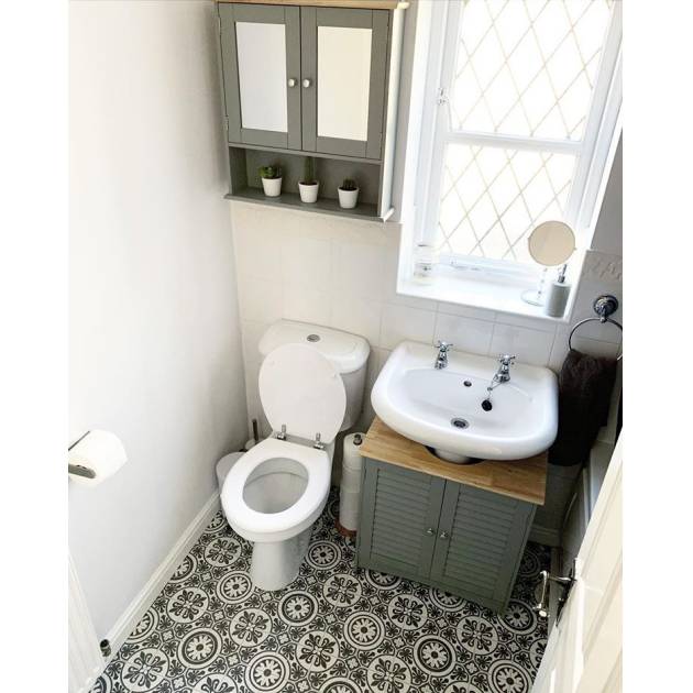 Classic Victorian Tile Vinyl by Remland | £11.95 / sq. metre