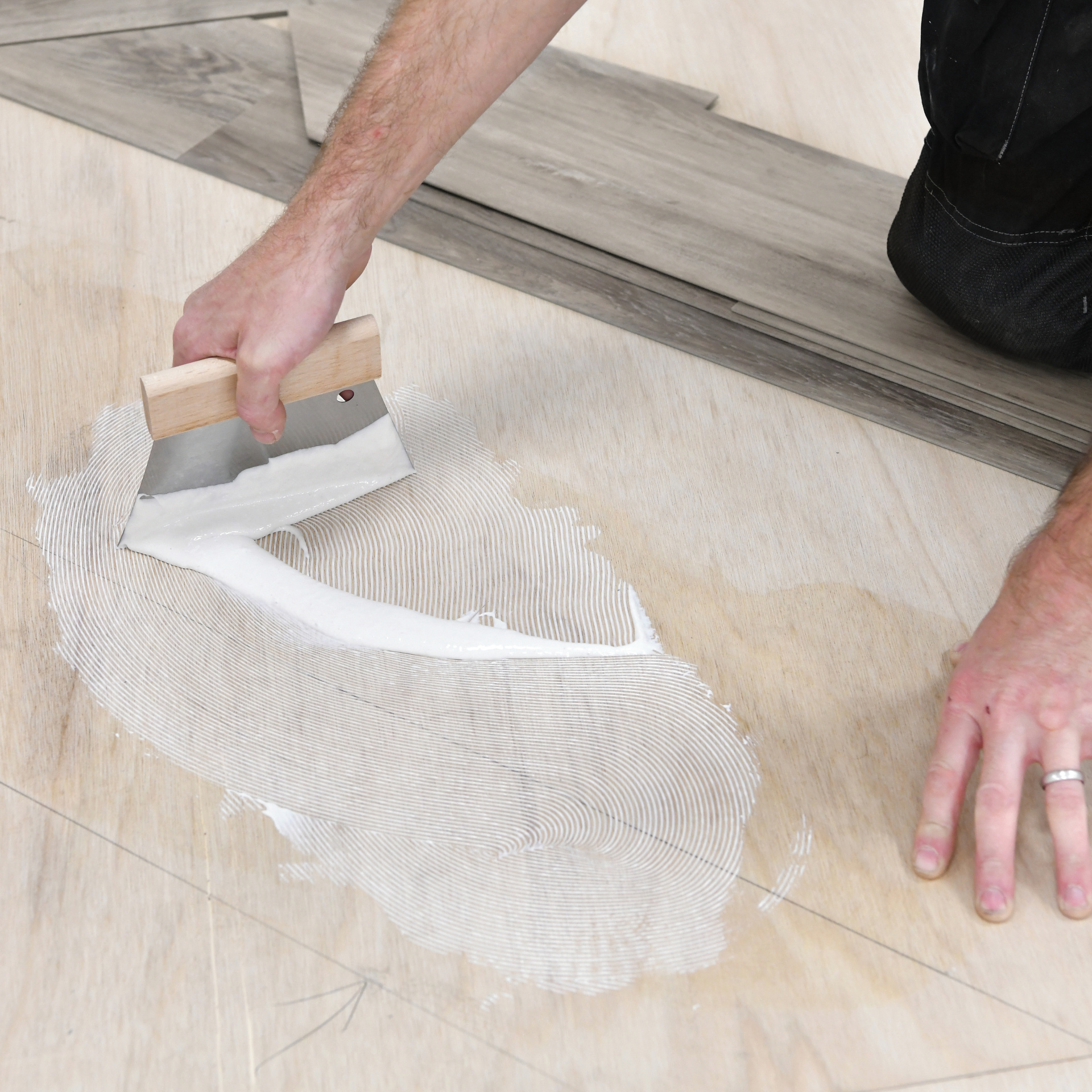 LVT & Vinyl Notched Adhesive Spreader 2mm | Clearance offer 50% OFF